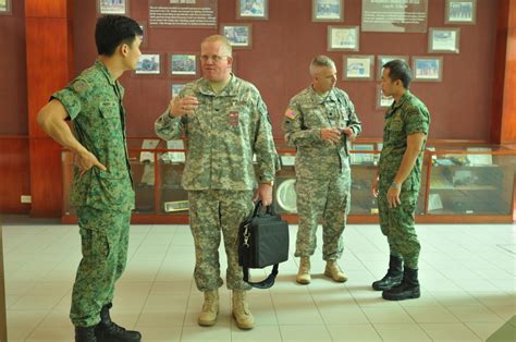 Dvids Images Singapore National Guard Commanders Meet In Singapore
