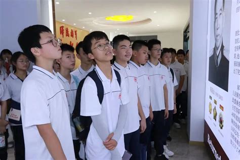 厚植学生爱国情怀！我省多地老兵进校园上好“开学第一课” 市县动态 省退役军人厅