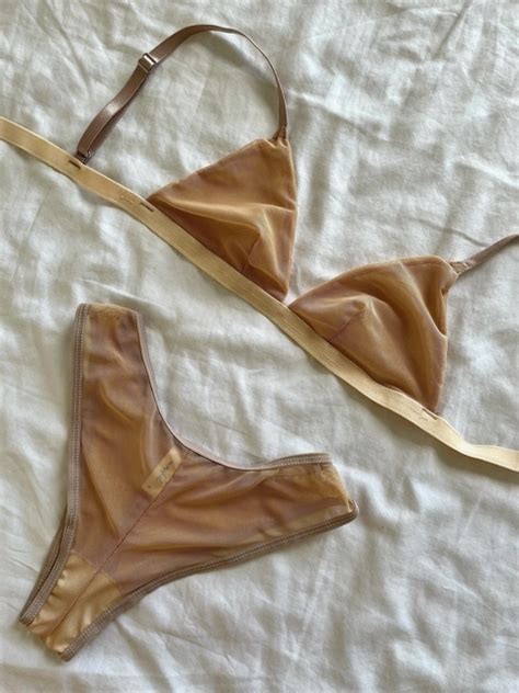 Comprá online productos en NAKED