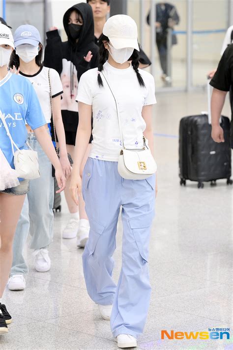 아이브 안유진 ‘모델 뺨치는 완벽 비율 포토엔hd 손에 잡히는 뉴스 눈에 보이는 뉴스 뉴스엔