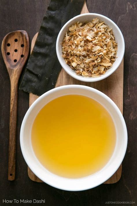 How To Make Dashi だし 作り方 • Just One Cookbook
