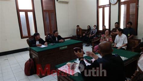 Gunakan Paspor Palsu Wang Yali WNA Asal Tiongkok Untuk Ikuti Ujian