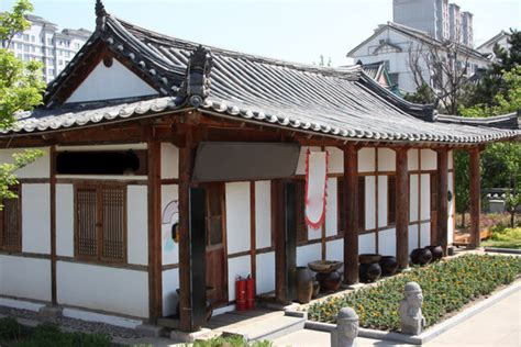 朝鲜族景观建筑图片素材 朝鲜族景观建筑设计素材 朝鲜族景观建筑摄影作品 朝鲜族景观建筑源文件下载 朝鲜族景观建筑图片素材下载 朝鲜族景观建筑