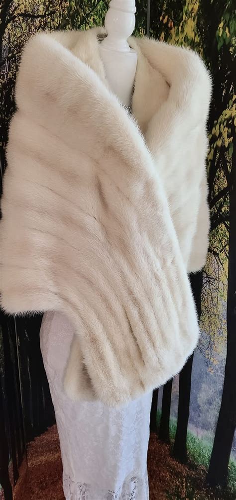 Luxury Vintage Mink Fur Stole Ivory Fur Shawl White Azurene Mink Coat Platinum Real Fur