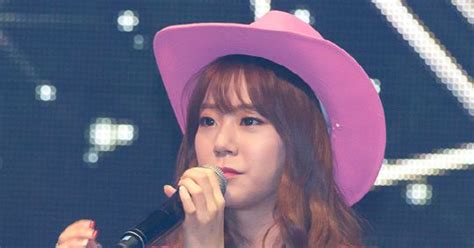 포토 한승연 결연한 눈빛~