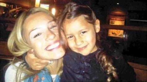 El Texto Desgarrador De Pampita En El 8m Con Un Corazón Desarmado Que