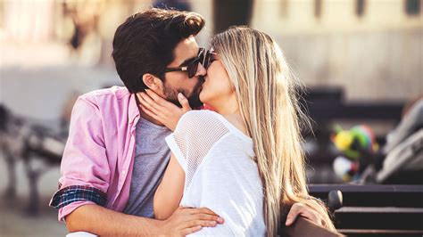 How To Make A Scorpio Woman Fall In Love With You • Astroloy