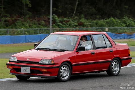 「いつもそこにはシビックがあった」初代ホンダ・シビックrsの感動と最新11代目の出来の良さに思い出が駆け巡る 画像ギャラリー 16枚目