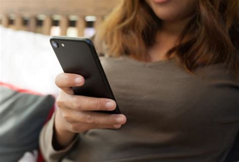 Mujer Vendió La Virginidad De Su Hermanita Por Un Celular La Jornada
