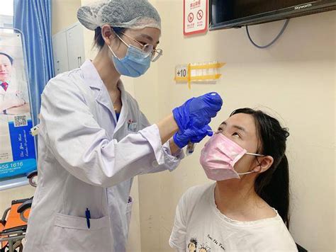 持续上网课，17岁少女居然得了白内障 搜狐大视野 搜狐新闻