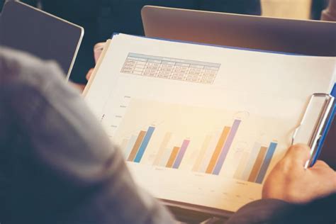 Unwrapping Holiday Return Statistics