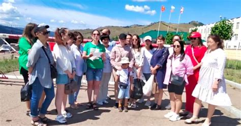 Russian Army Wives Demand Return Of Husbands From