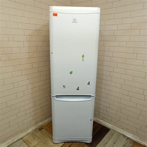 Indesit NBA18FNF - Холодильники с нижней морозильной камерой