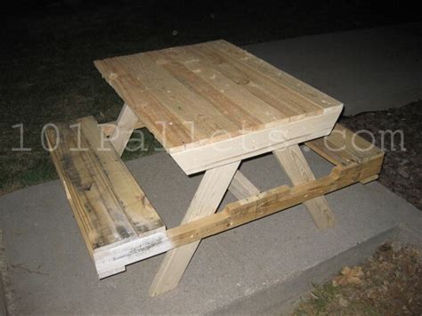 15 Unique Pallet Picnic Table 101 Pallets