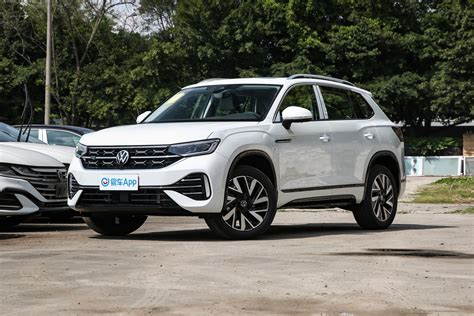 探岳改款 380TSI 四驱R Line高能版侧前45度车头向左水平图片 汽车图片大全 易车