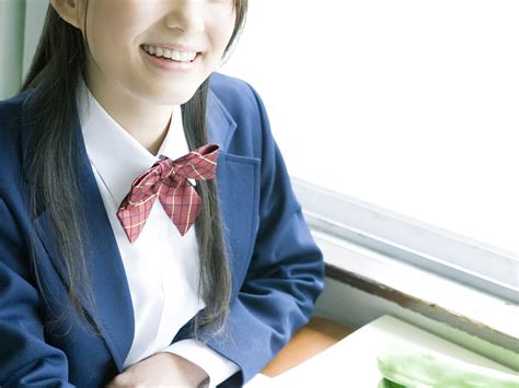 桐谷美玲（25）の女子高生姿は「良い（エロい）アウト」だ！ All About News