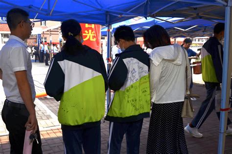 提笔逐梦少年加油多图直击2023池州中考附安徽中考作文题）考场考生考试