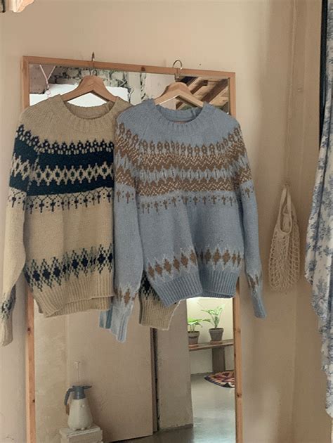 유리에 Snow Pattern Sweater 3color 노르딕니트눈꽃니트삿포로겨울니트패턴니트스웨터