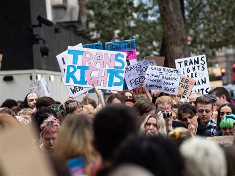 The Growing Lgbtq Elder Population Is Shaping What It Means To Age With Dignity Lgbtq Nation