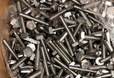 China Fastener Pentagon Bolt High Quality Custom Stainless Steel 304