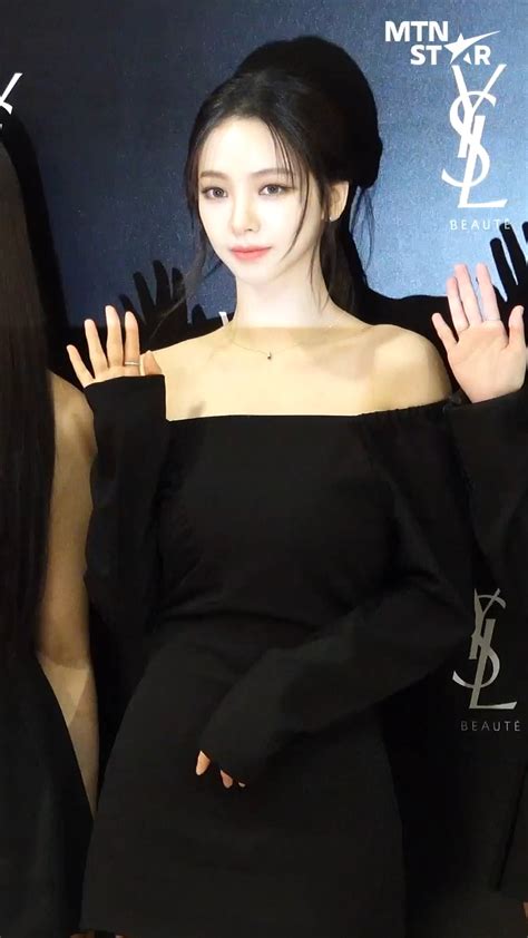 에스파 카리나 Aespa Karina 는 신이에요 광야 여신 등장 🥰 [mtn 직캠] 에스파 카리나 Aespa Karina 입생로랑 머니투데이방송 Mtn