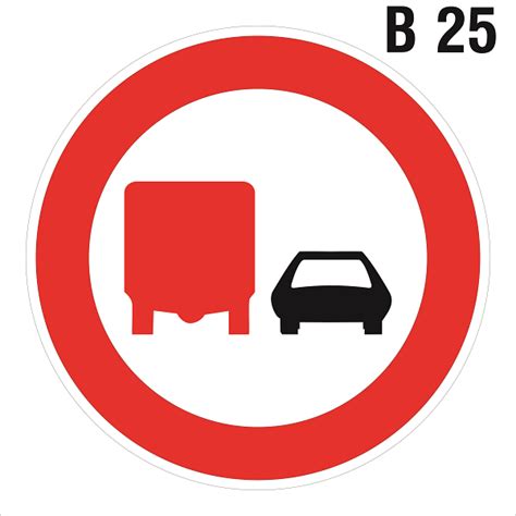 Пътен знак В 25 Забранено е изпреварването на автомобили и мотоциклети с кош от товарни