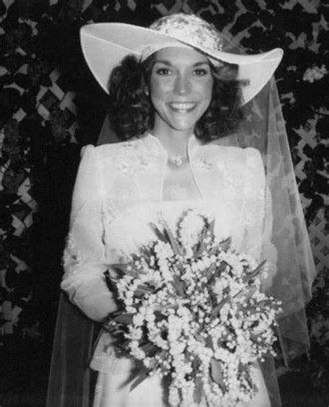 Pin By M On K Carpenter Karen Carpenter Celebrity Weddings Karen