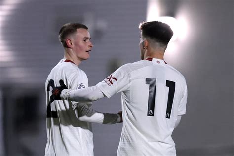 Manchester United Fans React As Future Star Harry Amass Signs