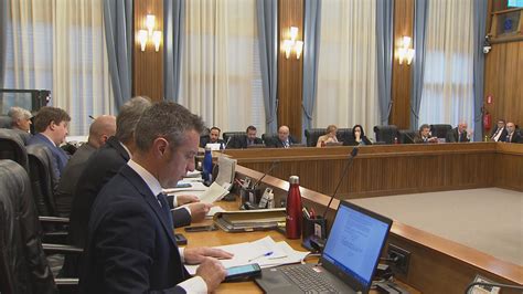 Il Consiglio Valle Approva Il Bilancio Regionale