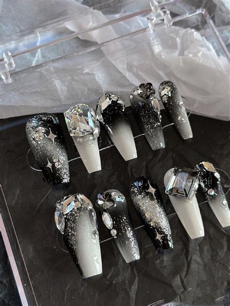 Ghim Của Tasha Govier Trên Nails💕 Ngón Tay Móng Tay Hoa Cúc