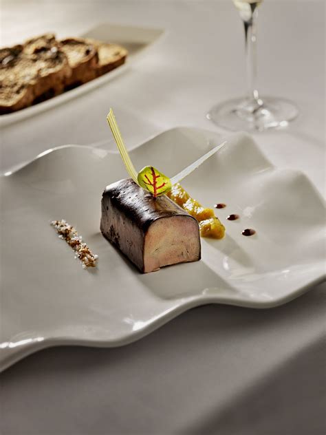 Strasbourg Comment Dresser Une Belle Assiette De Foie Gras