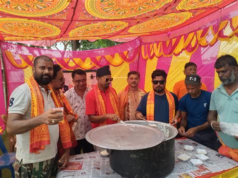 भगवान शिवको प्रसाद स्वरुप भक्तजनलाई खिर वितरण मैथिली अनलाइन