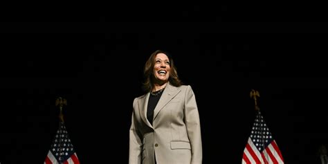Harris Was Hamstrung By Caution Now Shes The Democrats Driving Force