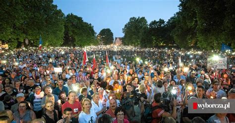 W niedzielę w całej Polsce protesty KOD przeciw prezydenckim ustawom o sądach