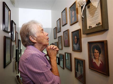 10 Years After Murder Lori Hackings Mother Forgives But Will Never Get Over It Deseret News