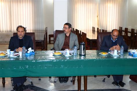 نشست شورای دانشگاه آزاد اسلامی استان خراسان رضوی با حضور دکتر علی اکبری