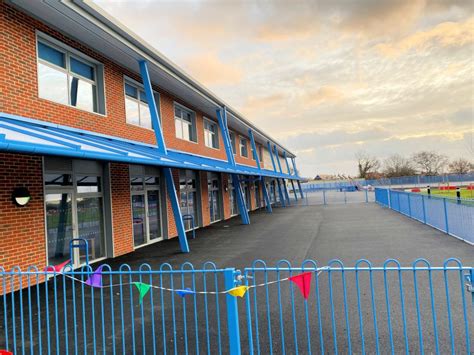 Hailsham Primary School Bespoke Coniston Install Able Canopies Ltd