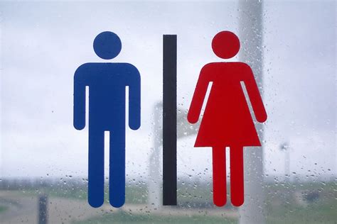 【夢占い】トイレに仕切りがない夢はどんな意味？トイレの夢占い22選 ｜ Rolmy