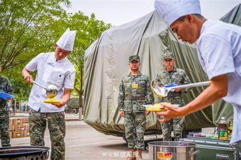 凭实力“闯关”！直击武警官兵选晋考核