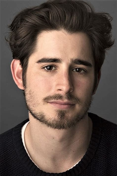 Jonathan Gordon Filmek Képek Díjak Személyiség Adatlap Mafab Hu