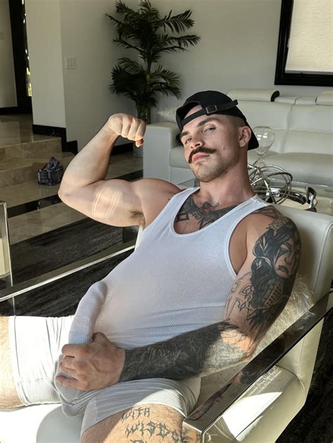 Wanna Watch Me Stroke It Live Rbronlyfans