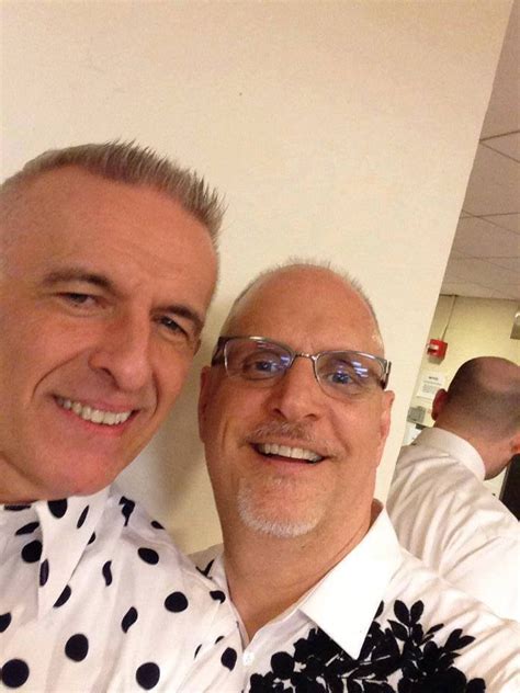 Bildergalerie Fake Greg Larson