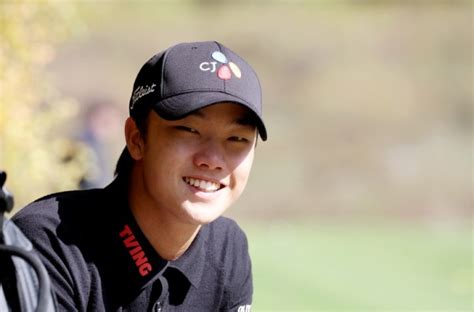 Kpga 투어챔피언십 ‘투어 첫 승 ‘명출상신인상 송민혁 두 마리 토끼 잡는다