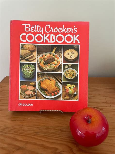 Vtg Betty Crocker S Cookbook Spiral Bound Golden Press 1984 Twelfth