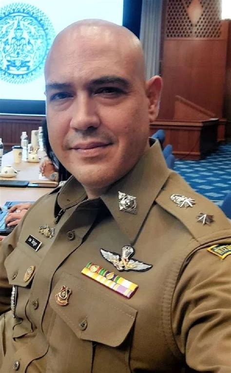 ผบ ตร เซ็นตั้ง 2 รองโฆษกสำนักงานตำรวจแห่งชาติ