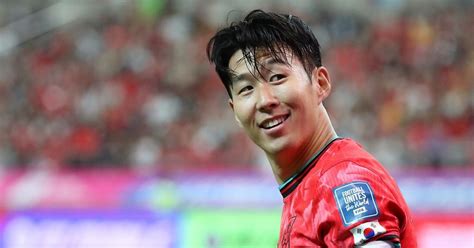 리빙 레전드” 토트넘 손흥민 A매치 50호 골에 축하