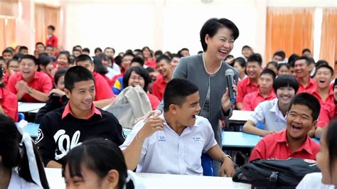 มูลนิธิครอบครัวพอเพียงจัดกิจกรรม โรงเรียนวิทยานุกูลนารี Youtube