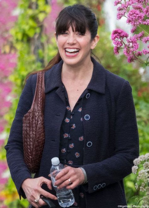 Doc Martin Caroline Catz Aka Louisa Doc Martin Tv Presenters