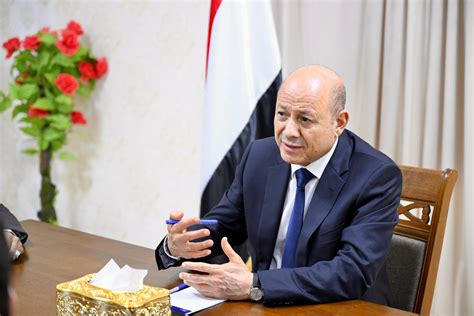 الموقع الرسمي لفخامة الرئيس درشاد العليمي رئيس مجلس القيادة الرئاسي
