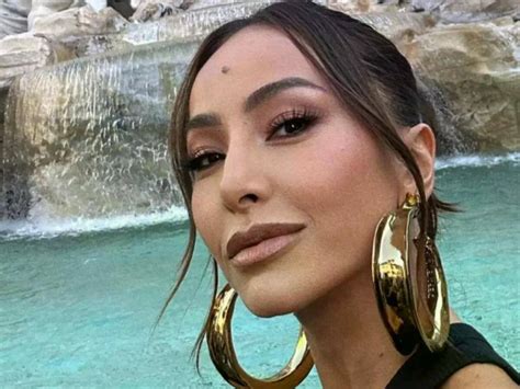 De biquíni Sabrina Sato esbanja bronzeado perfeito e encanta fãs Uau